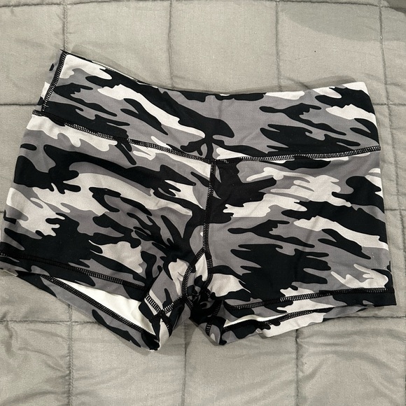 Savage Barbell | Shorts | Savage Barbell Camo 25 Booty Short | Poshmark
